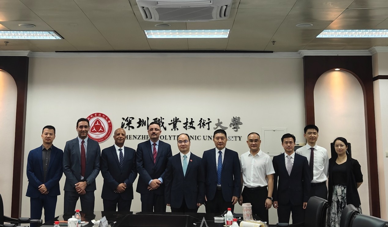 Delegation from Egypt’s Ministry of Higher Education and Scientific Research Visits SZPU to ...